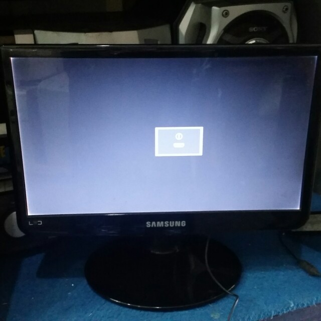 Monitor Samsung 16 inchi LED Syncmaster plus kotak, Elektronik, Lainnya ...