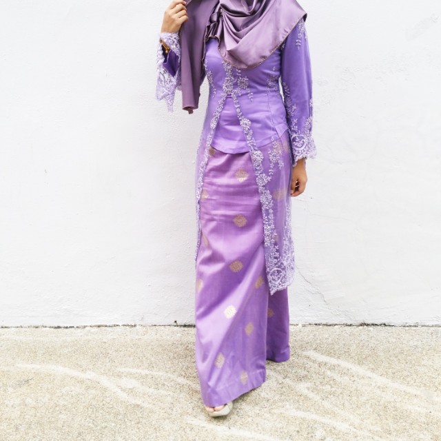 Purple Baju Kurung, Women's Fashion, Muslimah Fashion, Baju Kurung ...
