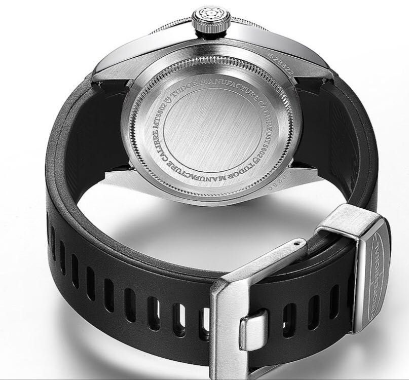 Vulcanized Rubber strap Tudor Black Bay (curved ends) 22mm, Luxury ...