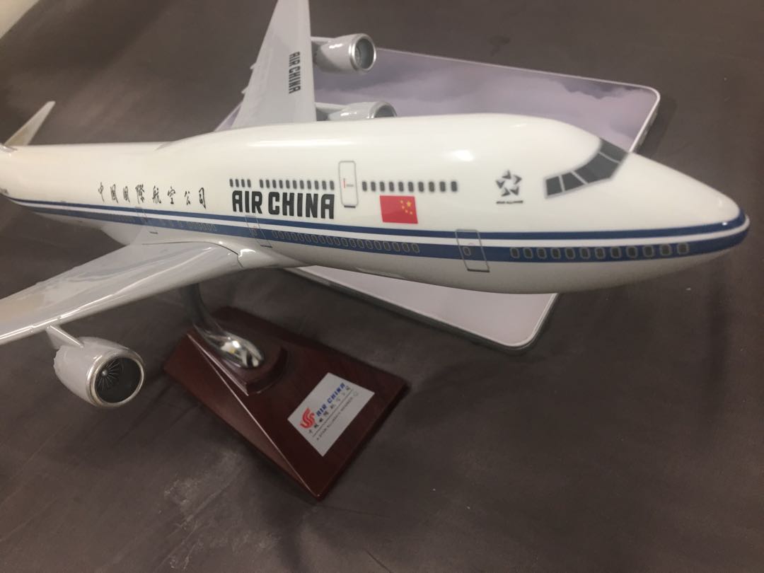 Air China Boeing 747-8 1: 144 Airplane Model, Hobbies & Toys, Toys ...