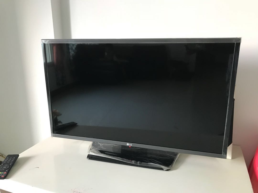 LG 32 inch smart LED TV along with geek box, TV & Home Appliances, TV ...