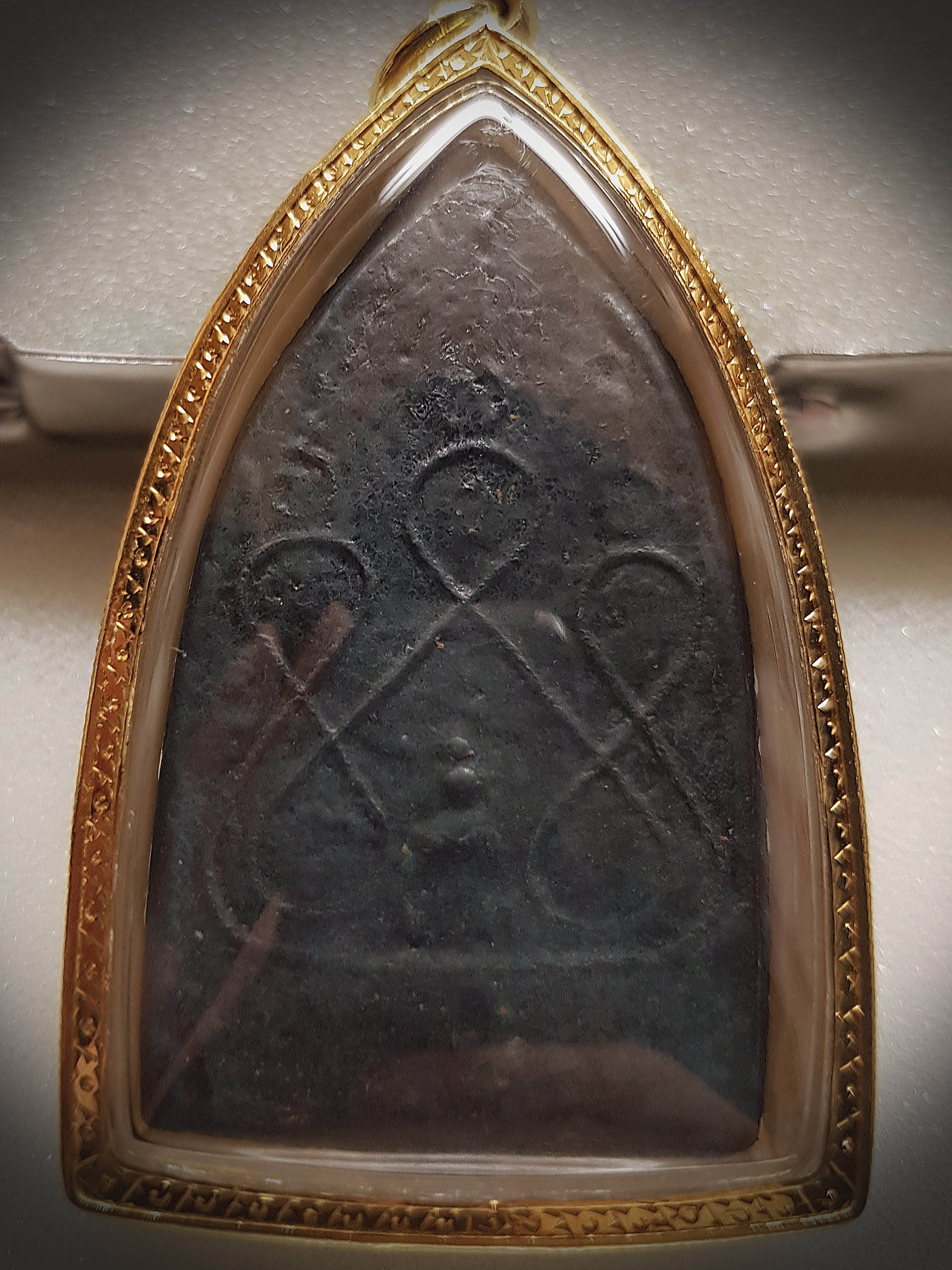 Lp ngern Wat Donyaihom, Hobbies & Toys, Memorabilia & Collectibles ...