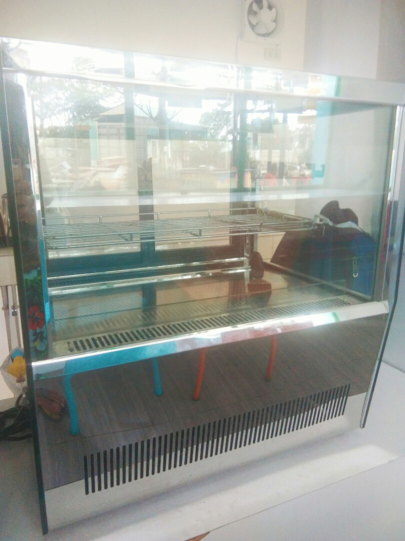 Chee puck 3 layer counter-top cake display chiller, TV & Home ...