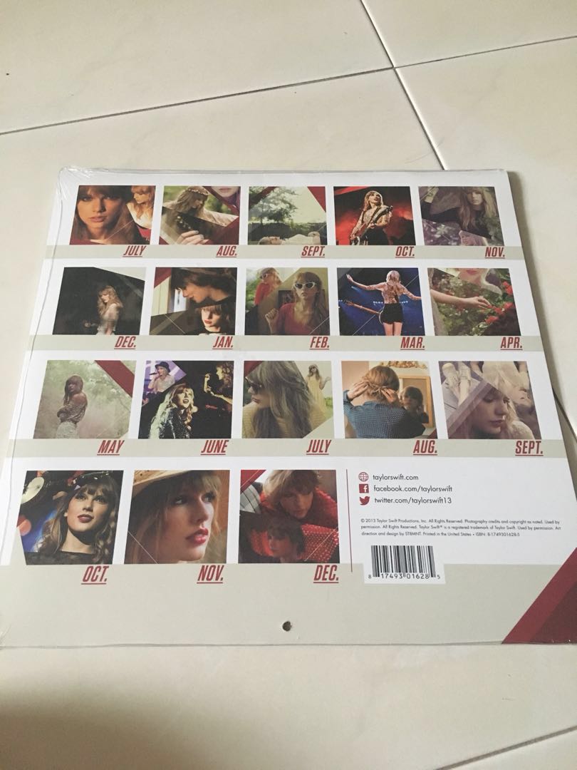 Taylor Swift Red Autograph and Calendar, Hobbies & Toys, Music & Media ...