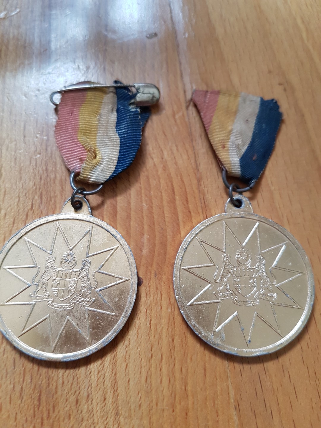 #HM2 - 31 August 1957 Merdeka Medals x 2, Hobbies & Toys, Memorabilia ...