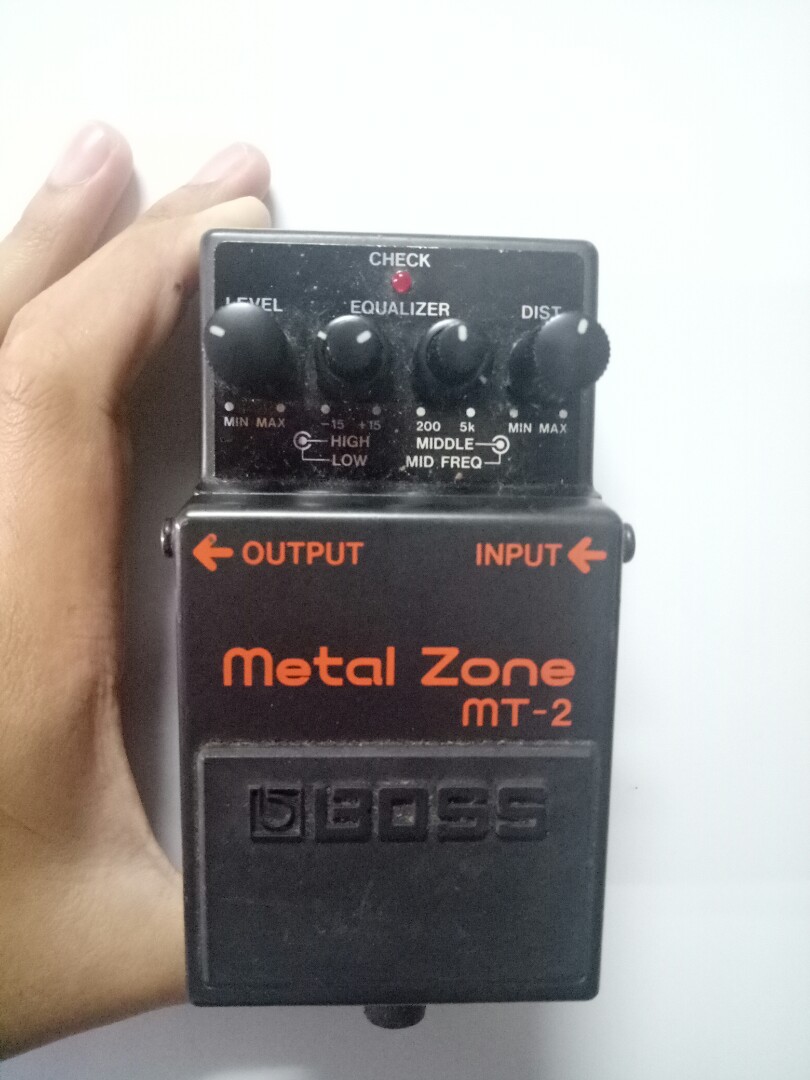 Boss Metal Zone MT-2, Hobbies & Toys, Music & Media, Music Accessories ...