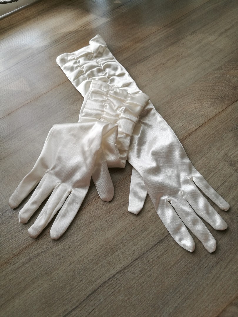 Hand Glove, Women's Fashion, Dresses & Sets, Evening Dresses & Gowns on ...
