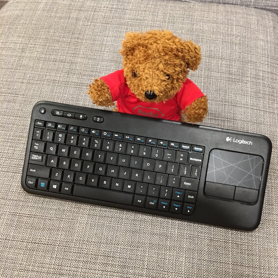 Logitech Wireless Touch Keyboard K400 with Built-In Multi-Touch ...