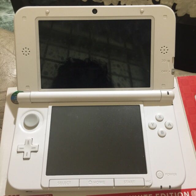 Selling use nintendo 3ds xl plus one game, Video Gaming, Video Game ...