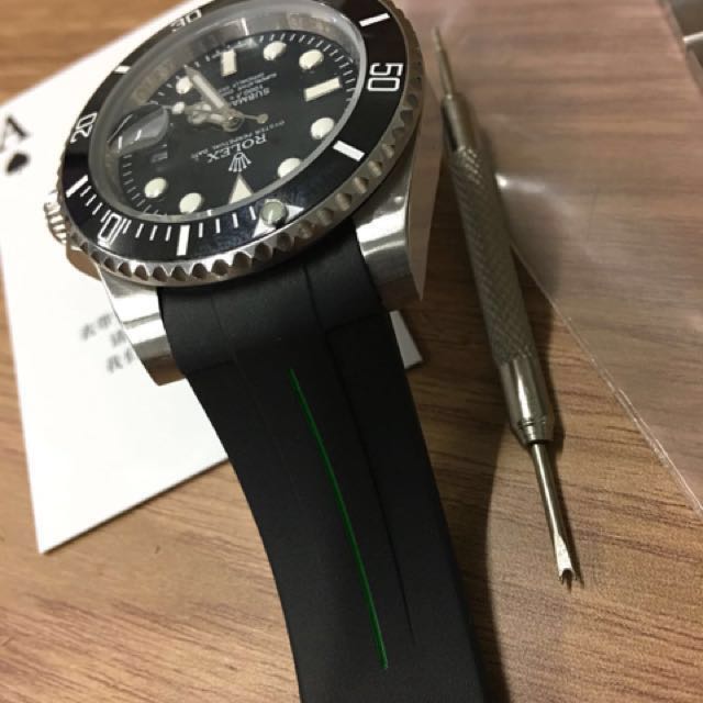 20mm Black rubber strap with racing lines, Luxury, Watches on Carousell