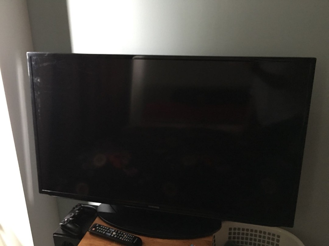 Samsung 46 inch SMART LED TV, TV & Home Appliances, TV & Entertainment ...