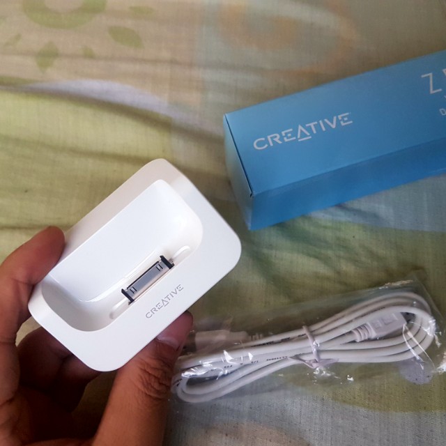 CREATIVE ZEN Docking Station for ipod Classic, Audio, Portable Audio ...