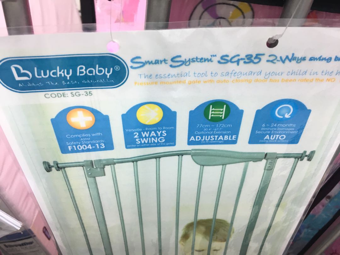 Lucky Baby SG-35 2-Ways swing back gate, Babies & Kids, Infant Playtime ...