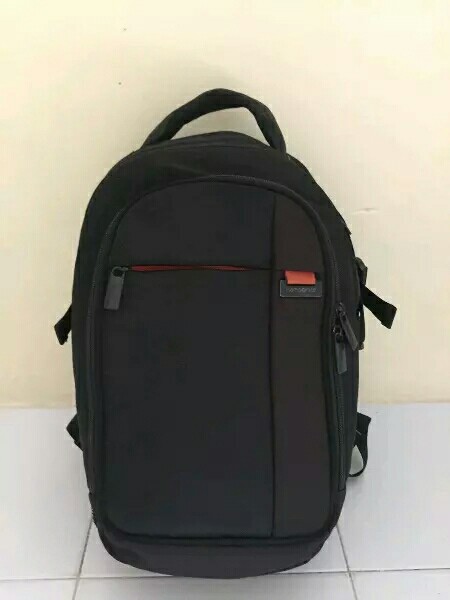 Tas Ransel Samsonite original slot laptop size 25L, Fesyen Pria, Tas ...