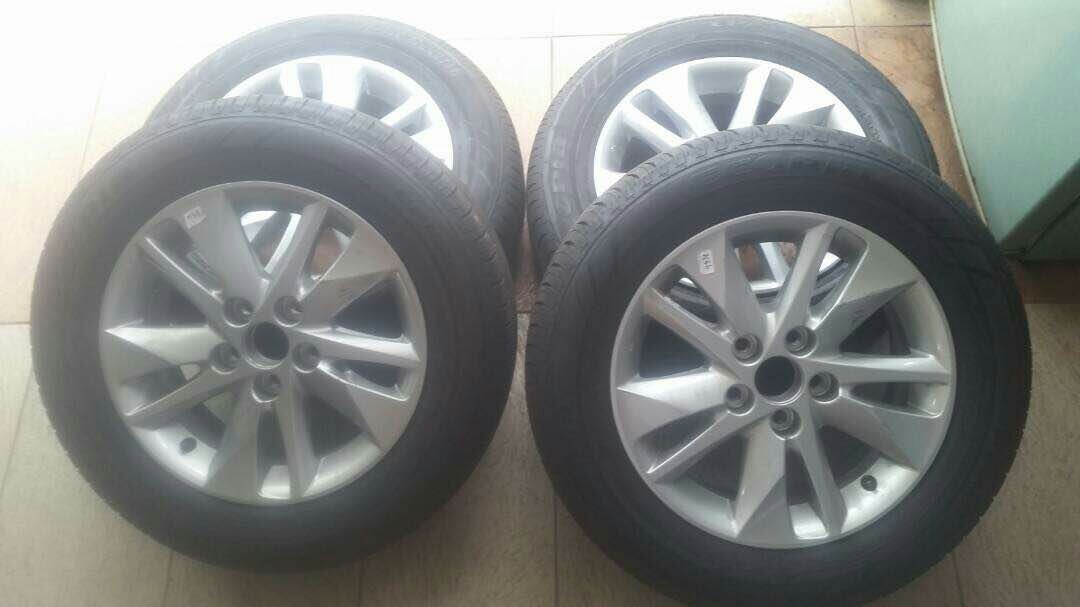 Tayar Kereta INNOVA, Auto Accessories on Carousell