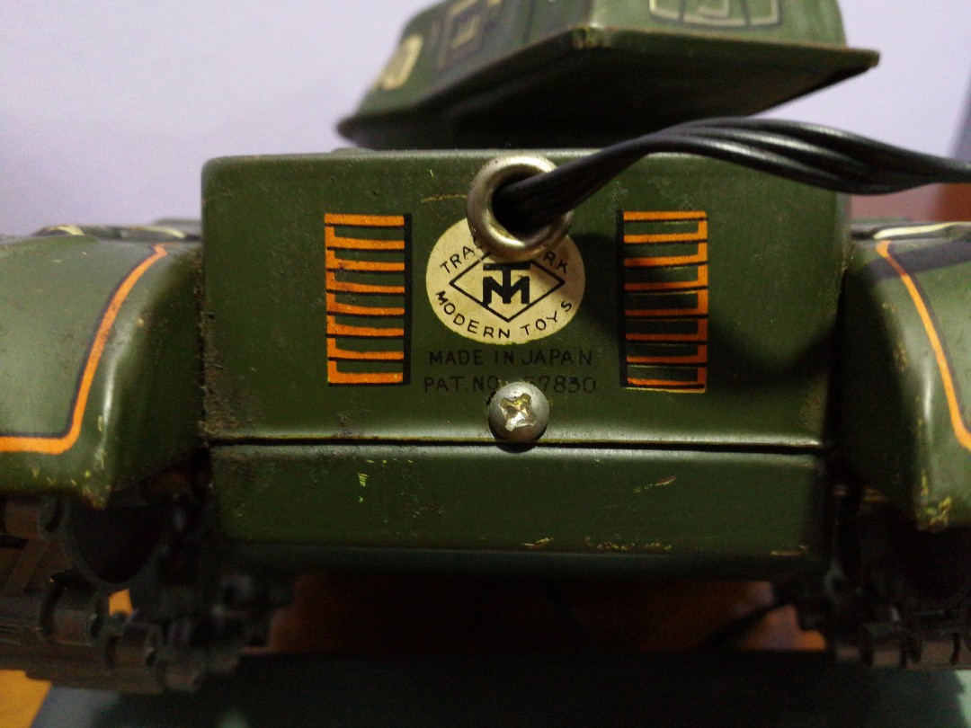 Vintage Tin toy tank, Hobbies & Toys, Memorabilia & Collectibles ...