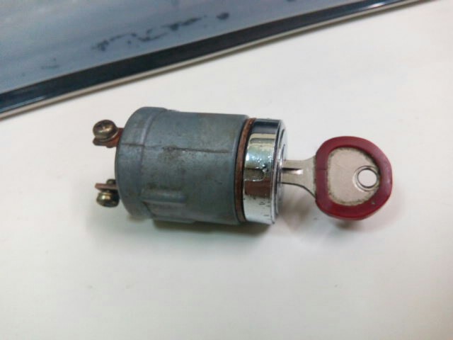 Vintage car Ignition Switch, Auto Accessories on Carousell