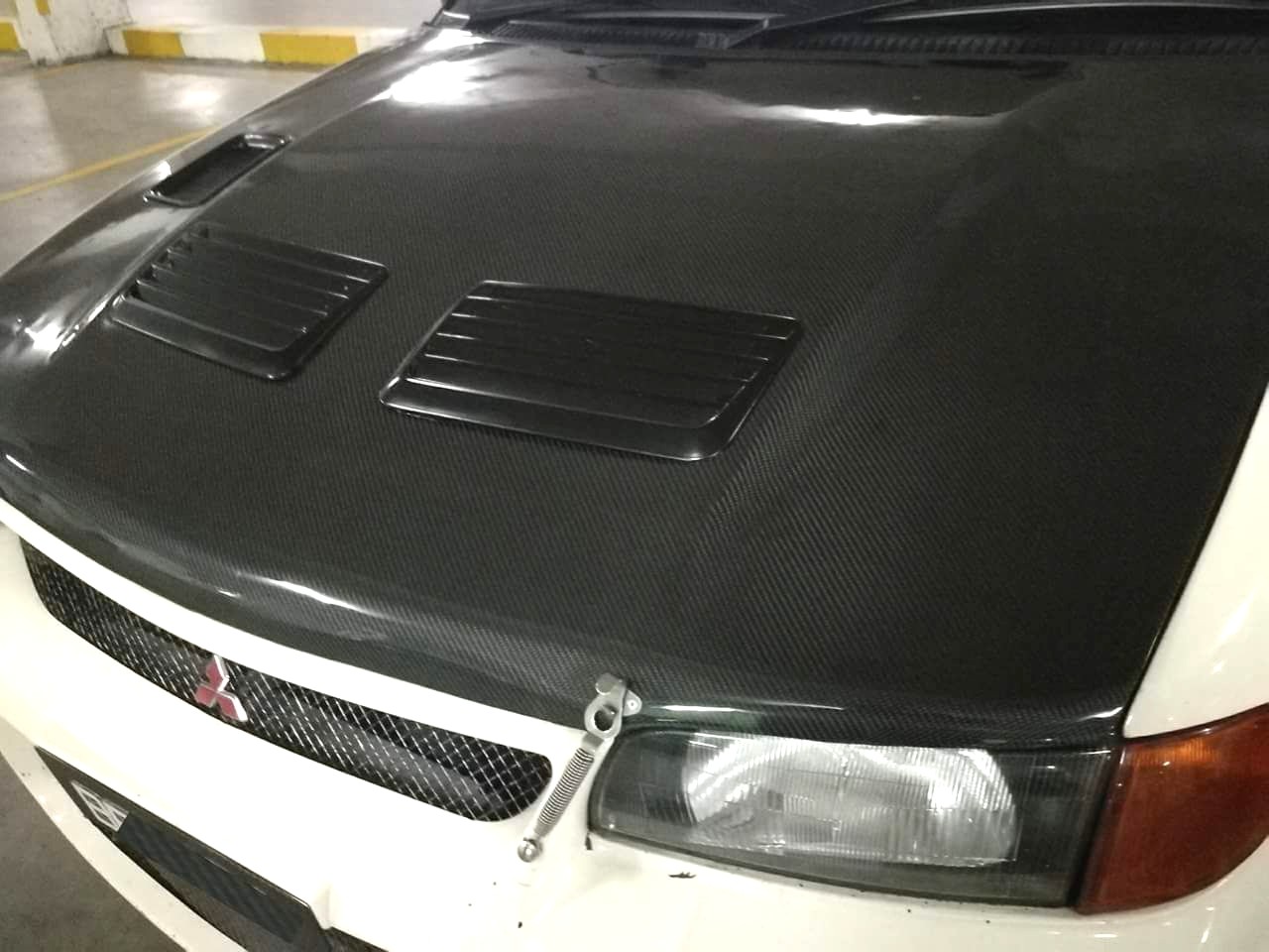 Evo 3 Carbon fiber bonet, Auto Accessories on Carousell