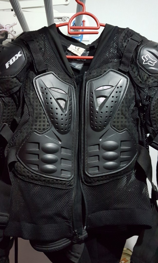 Fox Titan Sport Body Armour, Sports Equipment, Sports & Games, Water ...