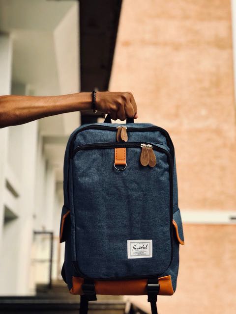 Herschel, Men's Fashion, Bags, Belt bags, Clutches and Pouches on Carousell