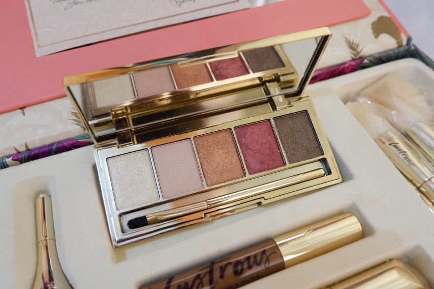 LUSTROUS by NADINE LUSTRE LIMITED EDITION GIFT BOX, Beauty & Personal ...