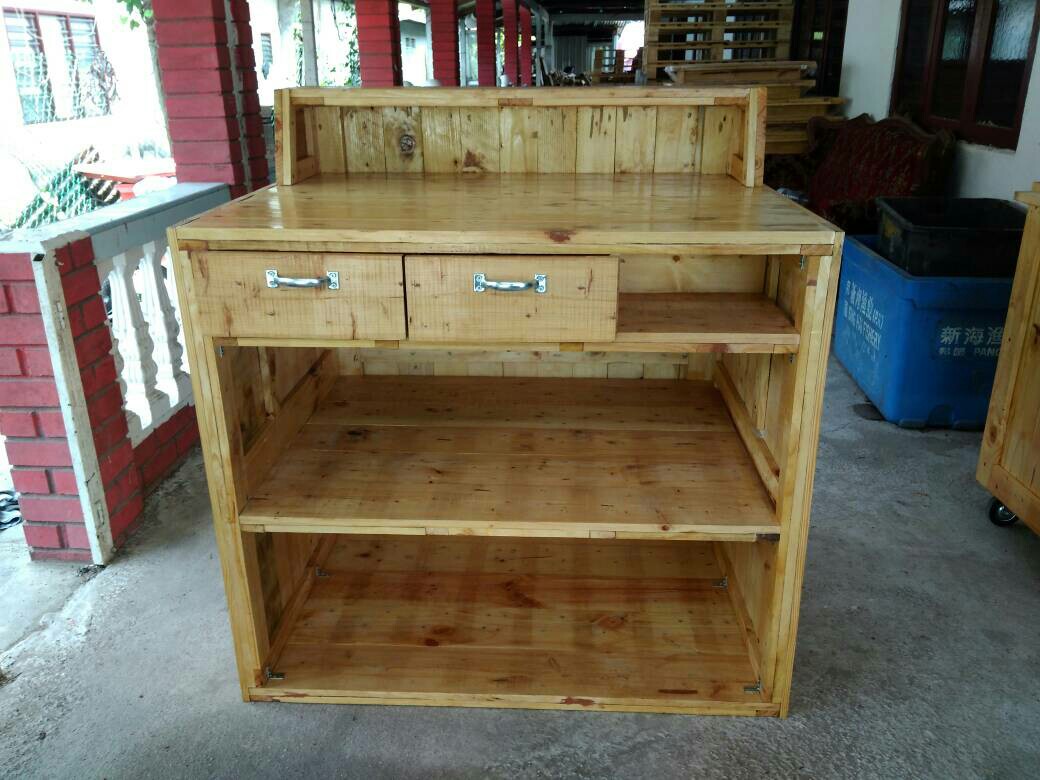 Perabot Pallet, Furniture & Home Living, Furniture, Sofas on Carousell