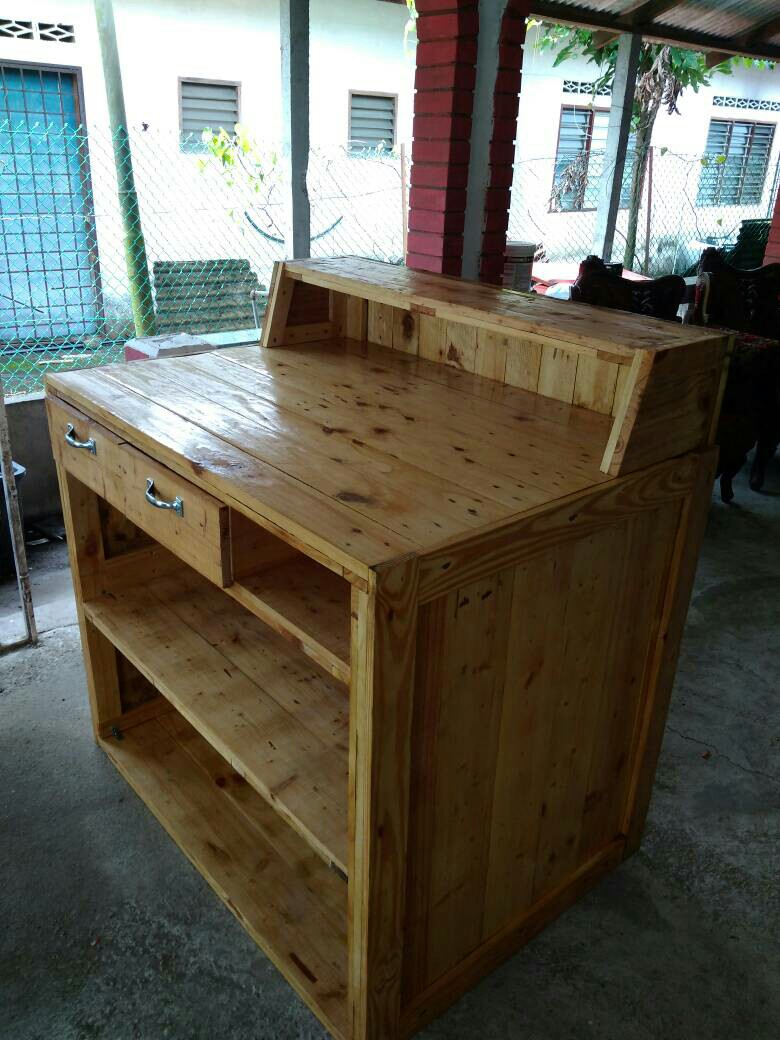 Perabot Pallet, Furniture & Home Living, Furniture, Sofas on Carousell