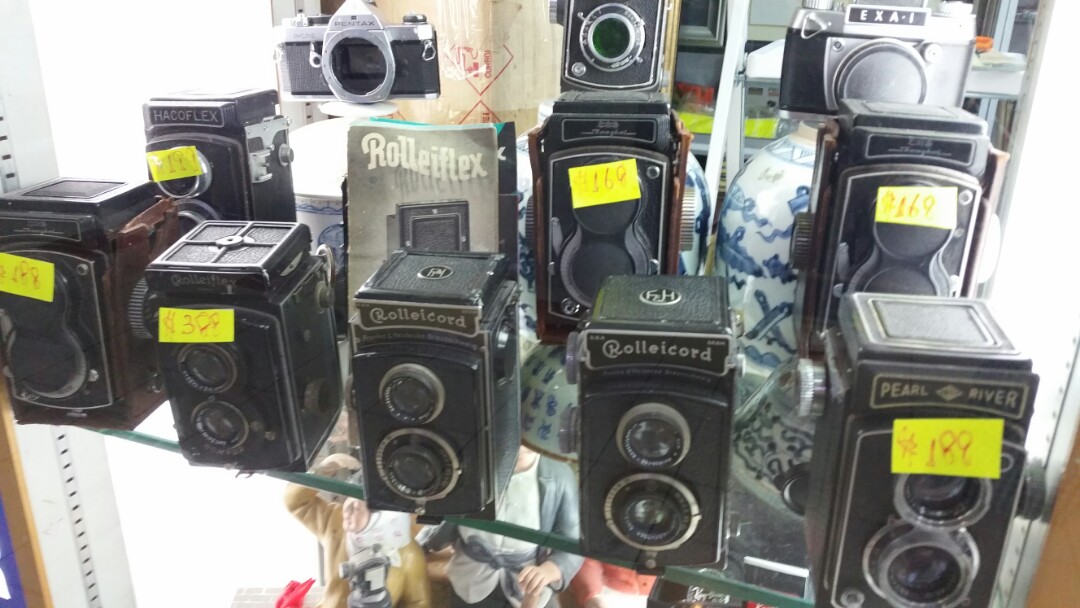 Rolleiflex,Rolleicord,Hacoflex,shanghai Tlr camera...from $168 ...