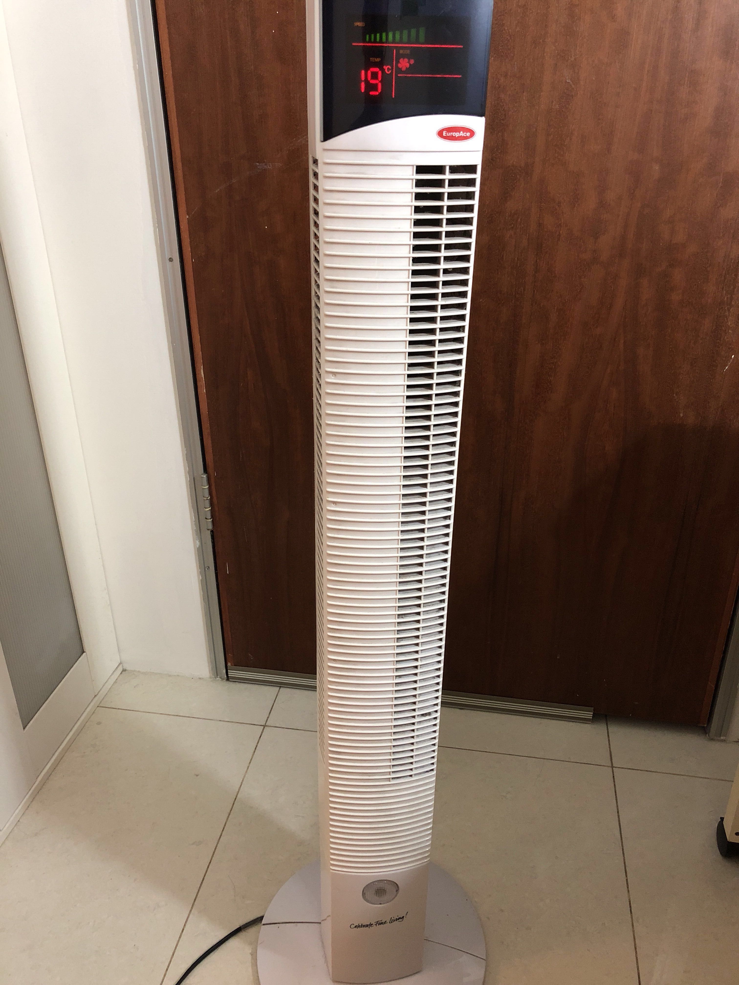 Tower Fan, Furniture & Home Living, Lighting & Fans, Fans on Carousell