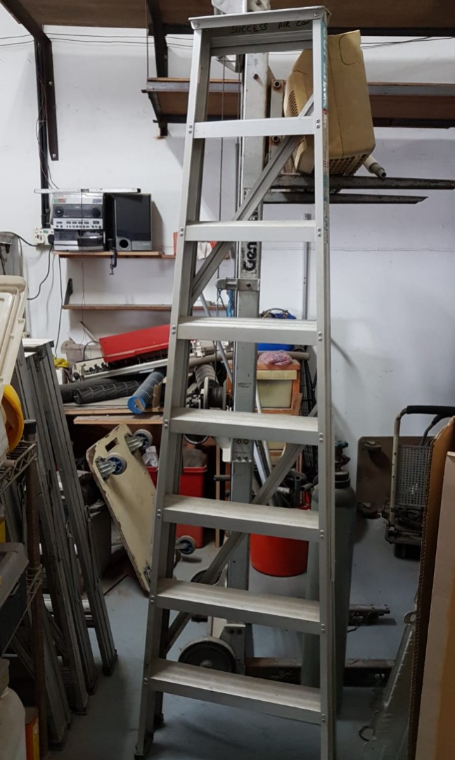 8 Steps Ladder (Heavy Duty), Everything Else on Carousell