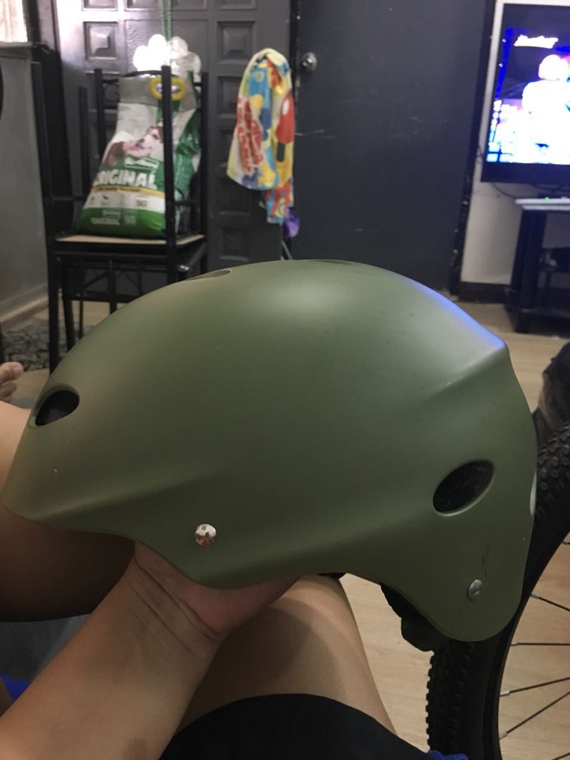 Bike nutshell helmet sec, Sports Equipment, Bicycles & Parts, Bicycles ...