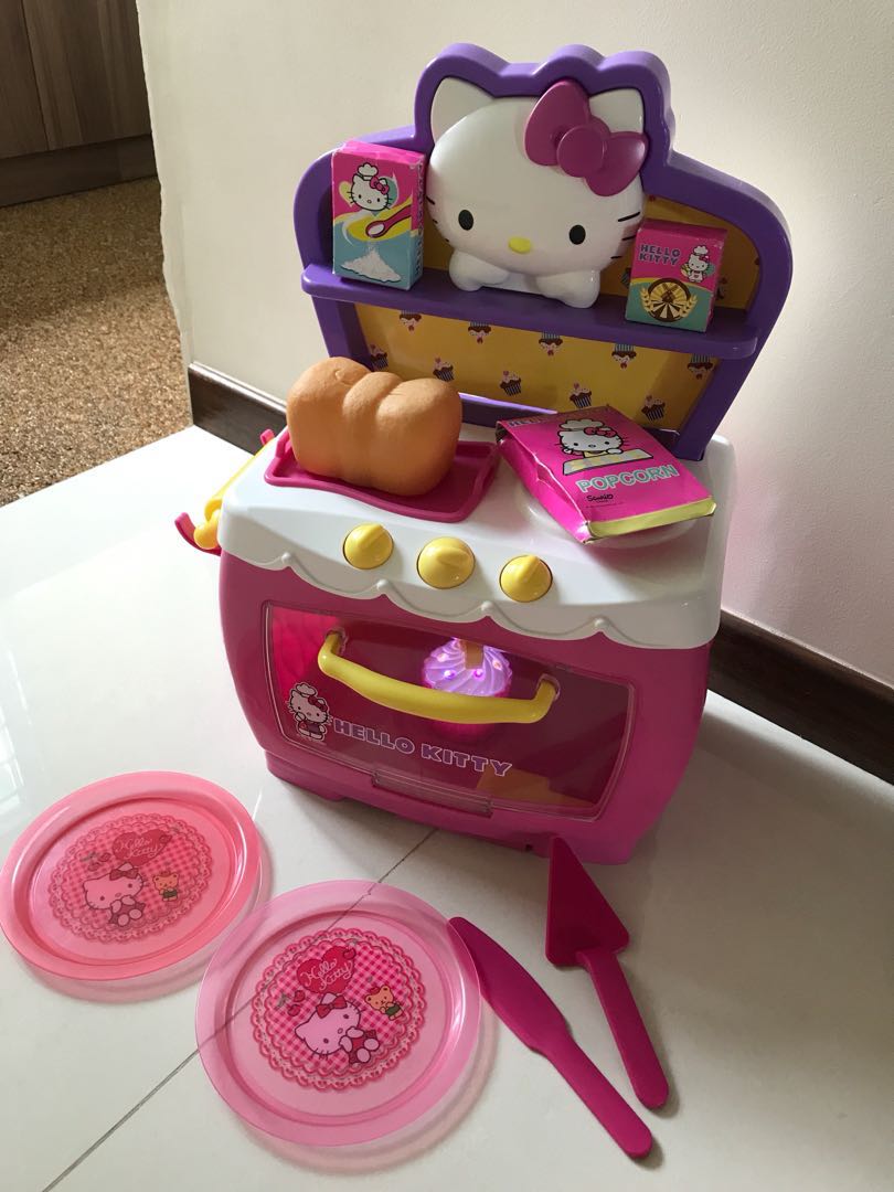 Hello Kitty Kitchen Set with sound and lights, Hobbies & Toys, Toys ...