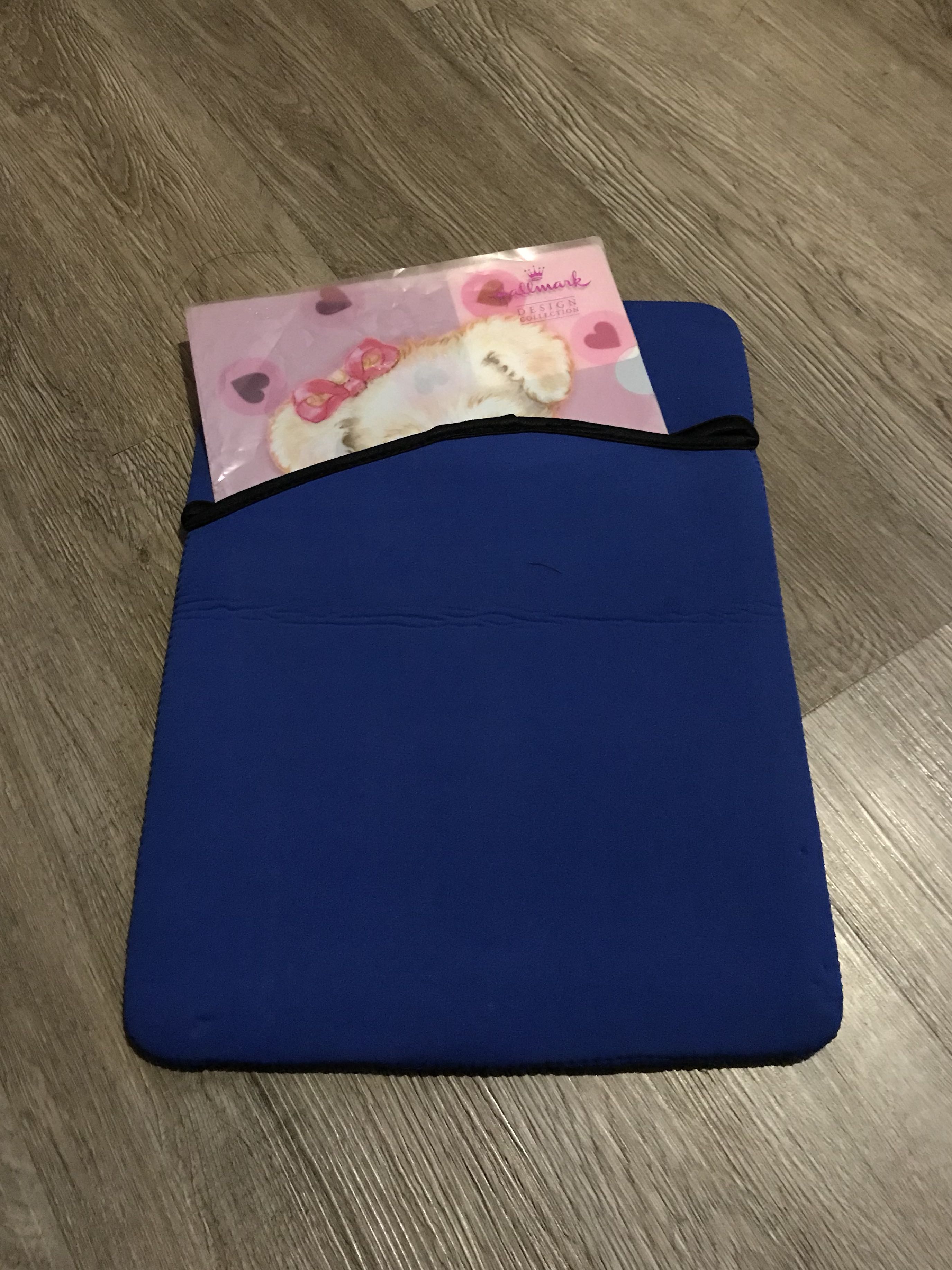 Microsoft Document Bag, Luxury, Bags & Wallets on Carousell