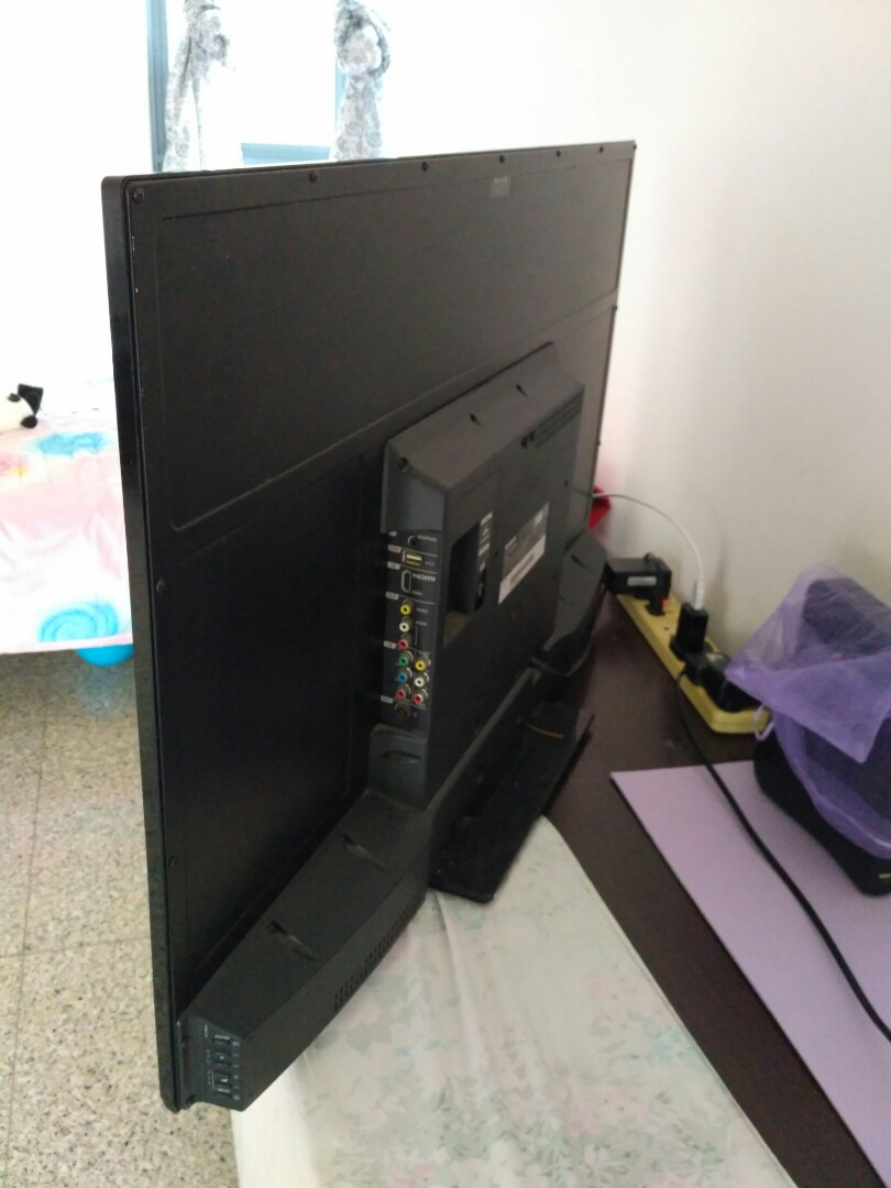 Sharp Aquos 39 inch TV, TV & Home Appliances, TV & Entertainment, TV on ...