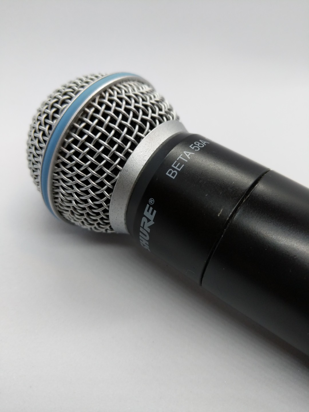 Shure SLX2 BETA 58A, Hobbies & Toys, Music & Media, Music Accessories ...