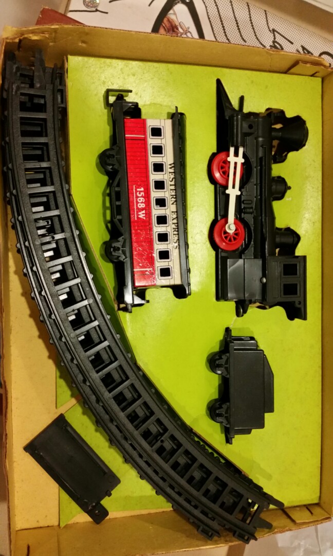 Vintage battery train set, Hobbies & Toys, Toys & Games on Carousell