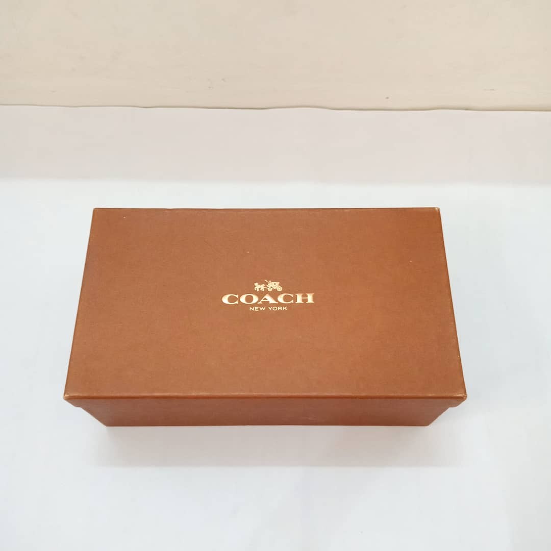 Coach Box Original Shoes Clutch Bag authentic kotak, Barang Mewah, Tas & Dompet di Carousell