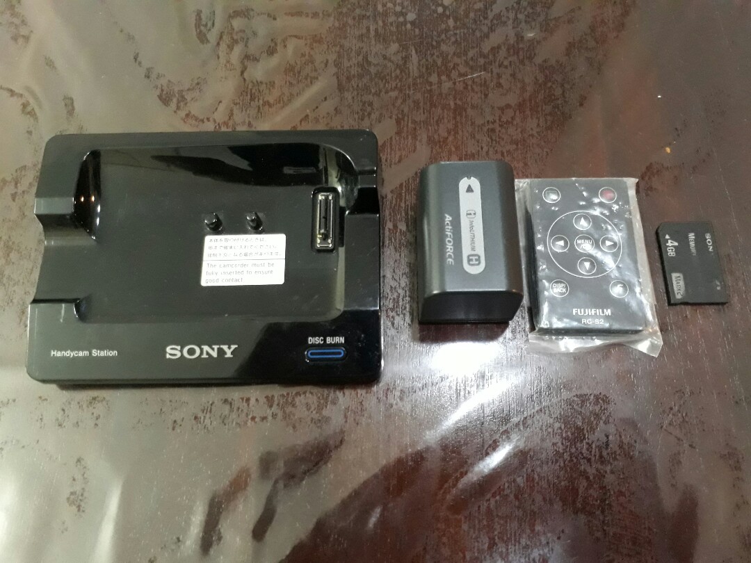Original Sony Digital Video Camera Recorder Model No. DCR-SR62E, Photography, Video Cameras on ...
