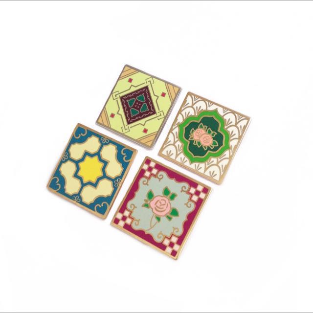 Peranakan Tile Badge White By Singapore Souvenirs for Museum Label, Hobbies & Toys, Stationery ...