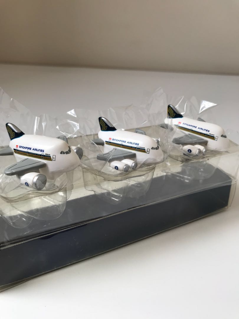 SIA set of 3 airplanes magnet (Price includes shipping!) Singapore ...
