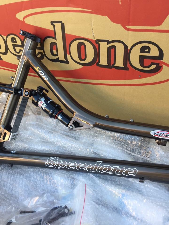 SPEEDONE SOR 鋁合金7046 前後避震 Off-Road 小輪徑車架, 運動產品, 單車及配件, 單車 - Carousell