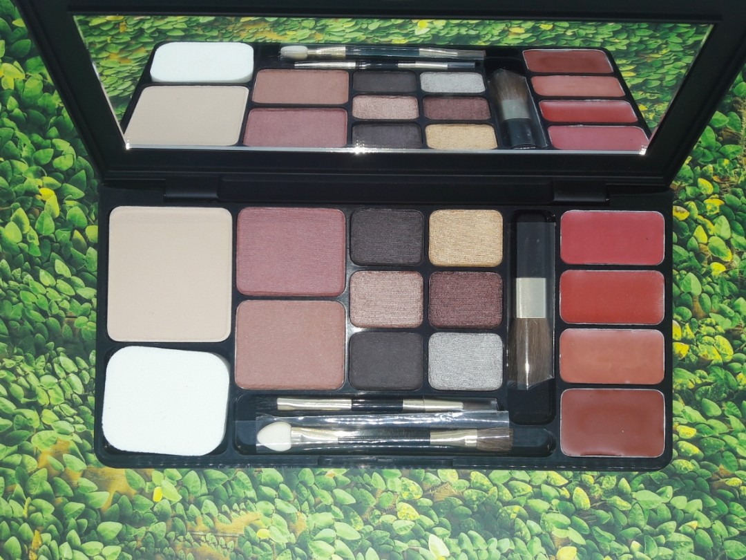 Viva Makeup Kit Review - Mugeek Vidalondon
