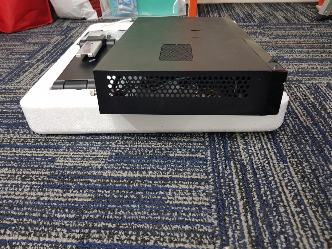 GIGABYTE COMPUTER CHASSIS, Computers & Tech, Desktops on Carousell