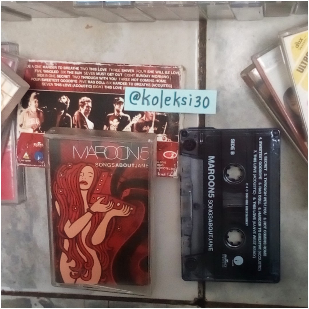 Kaset maroon5, Musik & Media, CD, DVD & Lainnya di Carousell