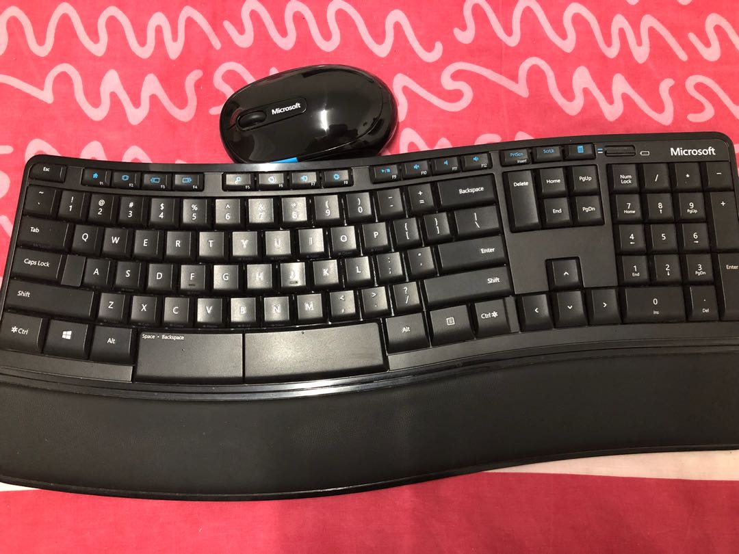 Microsoft Wireless Keyboard and mouse, Computers & Tech, Parts ...