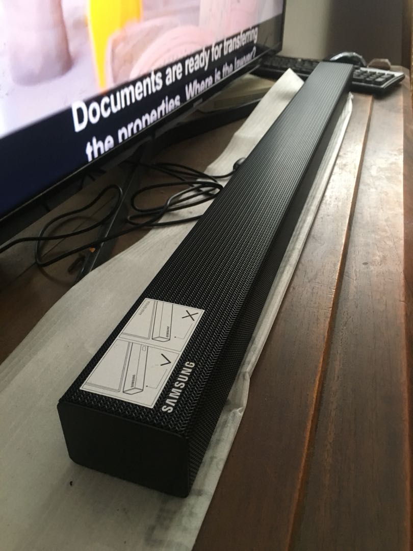 Samsung HW-M450/ZA 2.1 Soundbar with Wireless Subwoofer, Black ...
