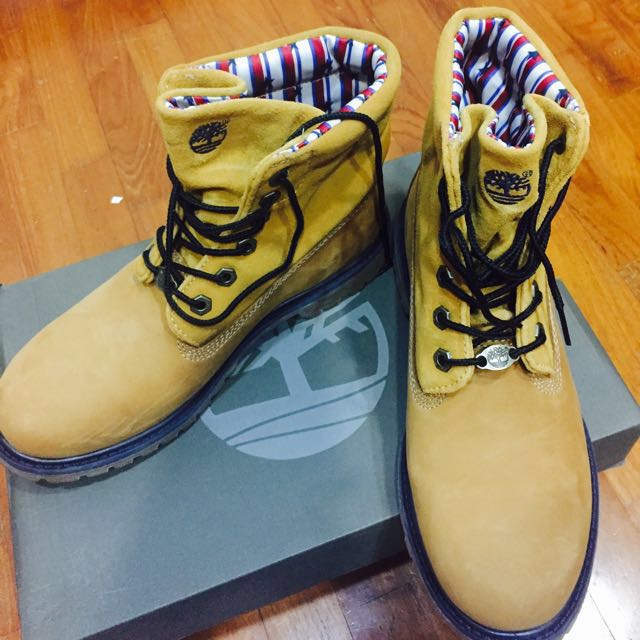 TIMBERLAND AUTHENTIC ROLL TOP w/ STAR, Women's Fashion, Footwear ...
