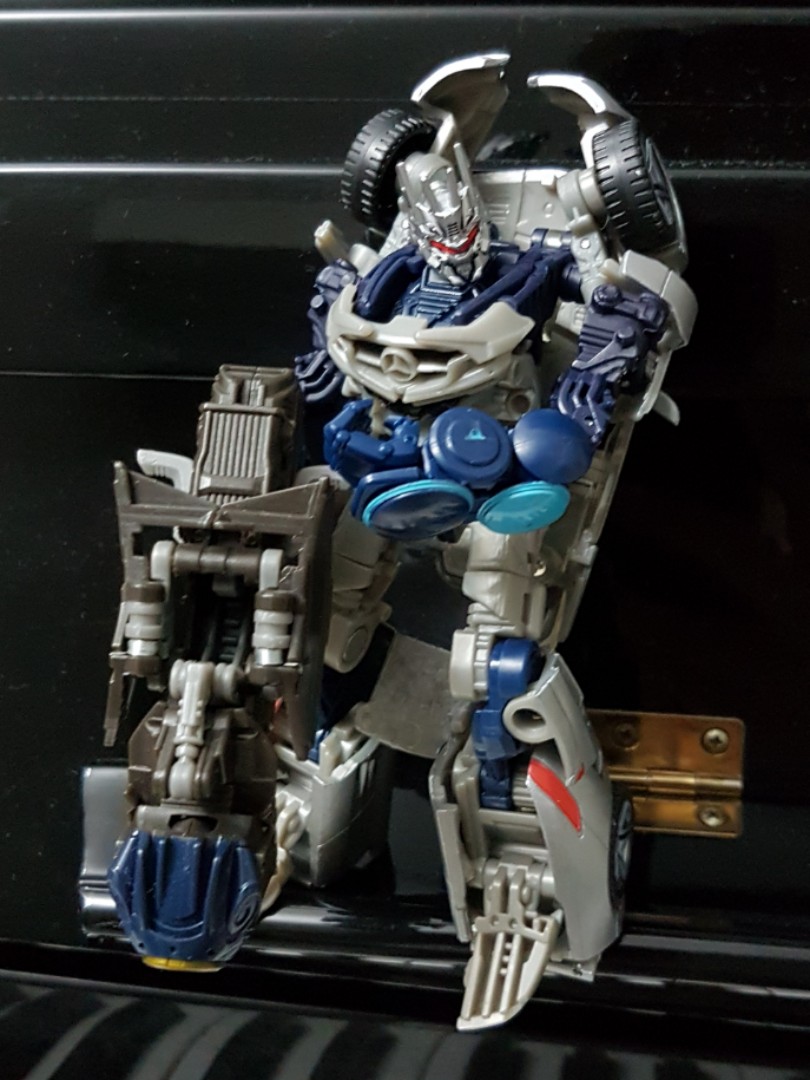 Transformers Movie DOTM Deluxe Soundwave + Customized Silver Body ...