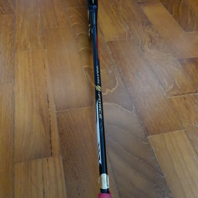 Yonex voltric LD force, Sports Equipment, Sports & Games, Racket & Ball ...