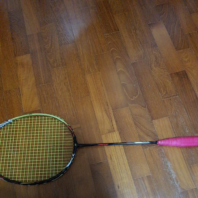 Yonex voltric LD force, Sports Equipment, Sports & Games, Racket & Ball ...